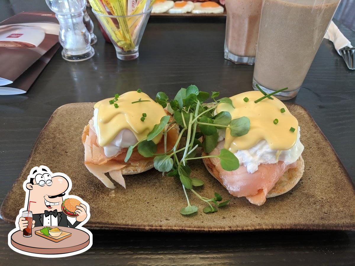 Burgy's Cafe & Coffee Lounge in Wolverhampton - Restaurant menu and reviews