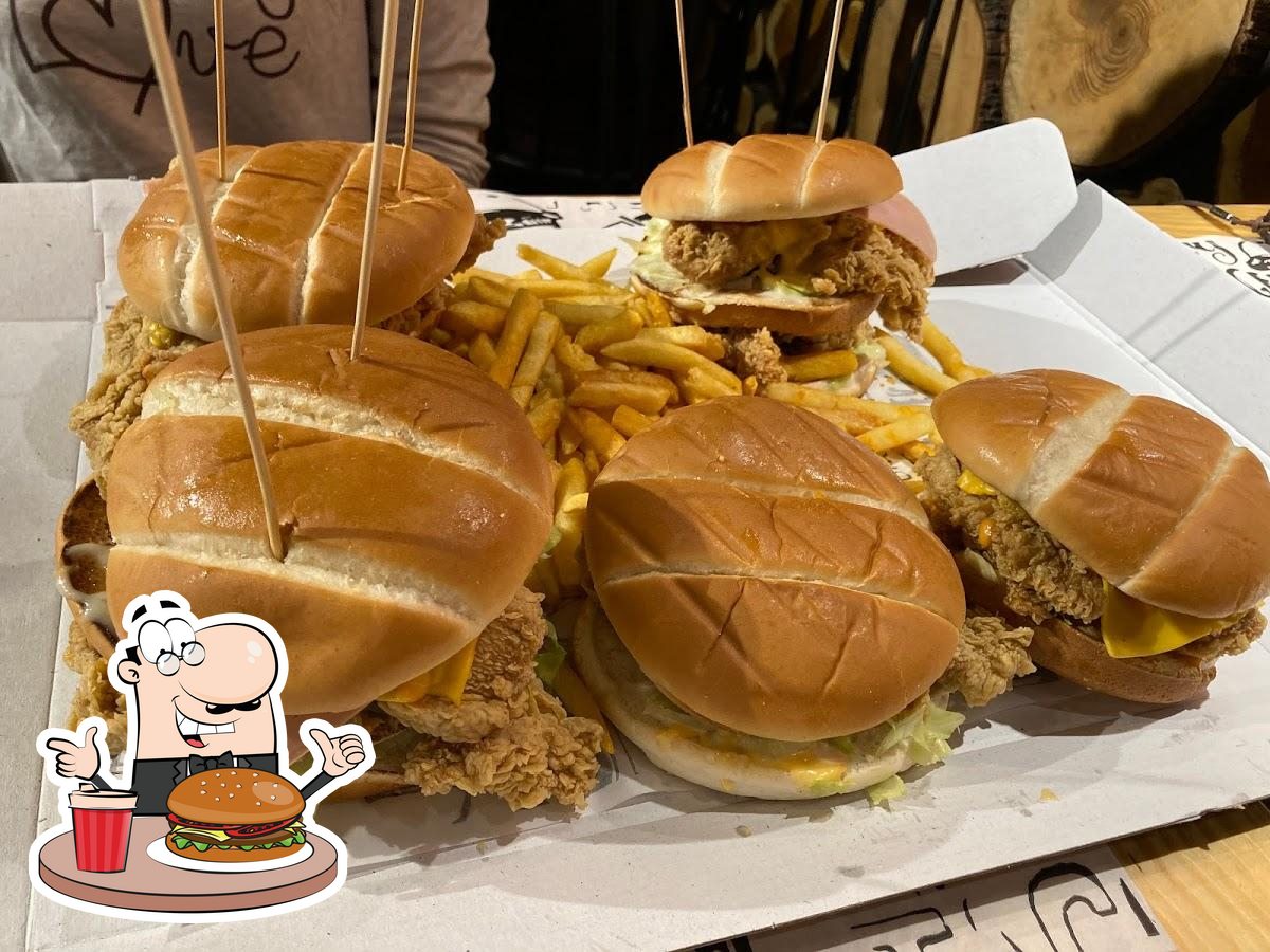 Restaurante Heart Attack fried chicken and burger, Égypte, 58 شارع ابو ...