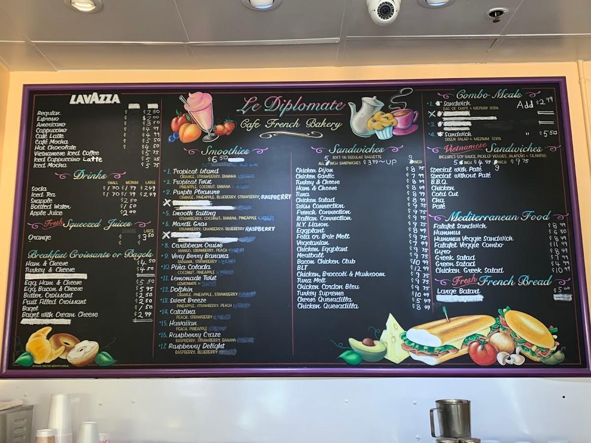 Menu at Le Diplomate Bakery Cafe, Irvine