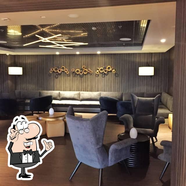 Straight Up Rooftop Bar at Seda Vertis North, Quezon City - Restaurant ...