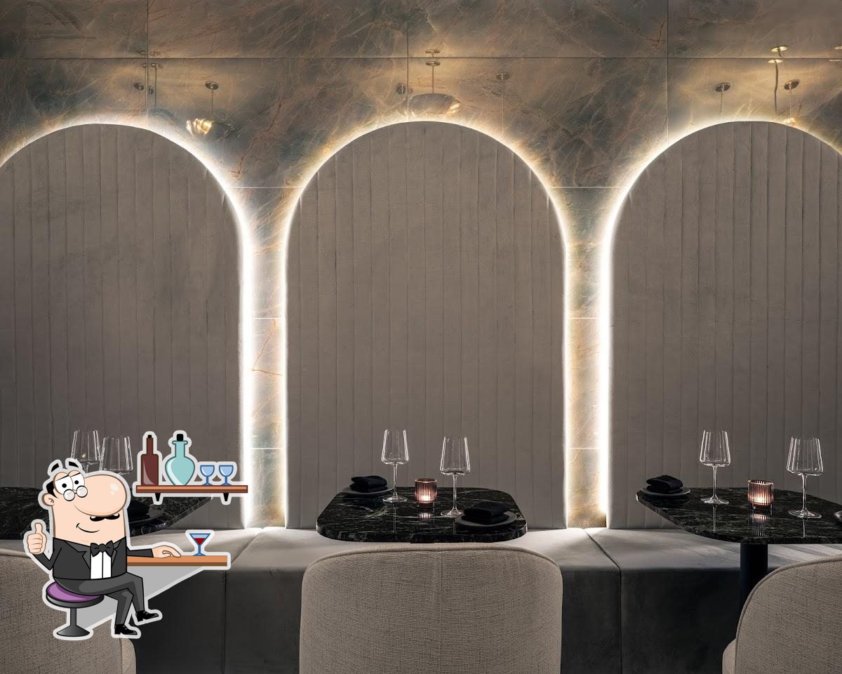 Jade Yorkville, Toronto, Bay - Restaurant menu, prices and reviews
