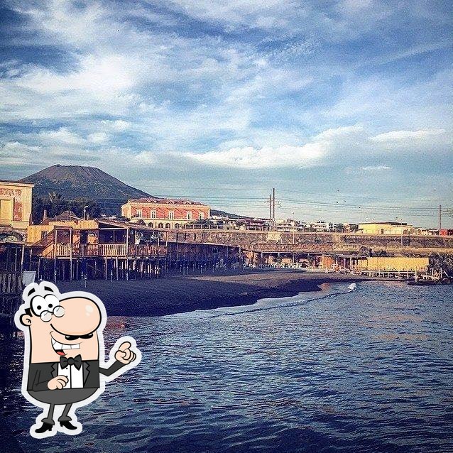 Antico Bagno Favorita pub & bar, Ercolano - Restaurant reviews