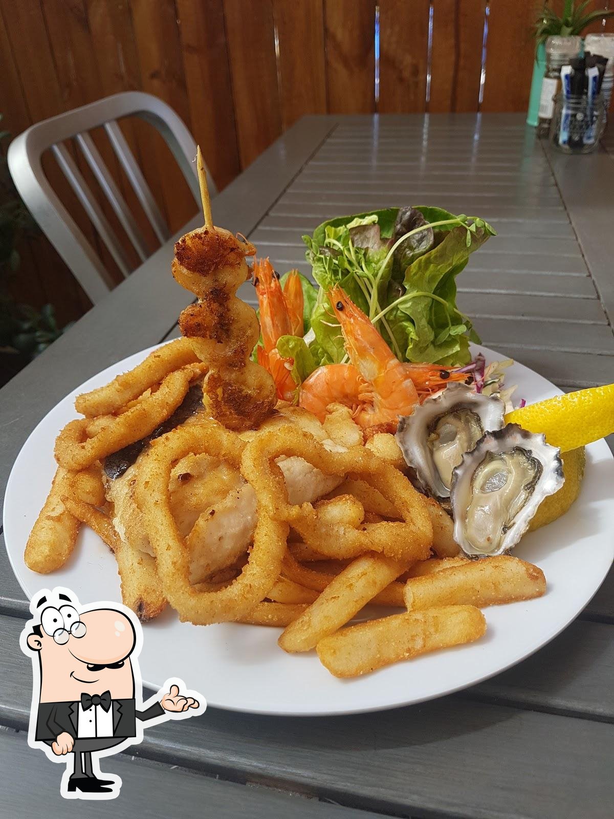 Pelican Rocks Seafood Restaurant & Cafe in Greenwell Point - Restaurant ...