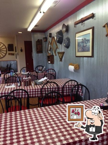 Company B Bbq in Byrnes Mill - Restaurant menu and reviews