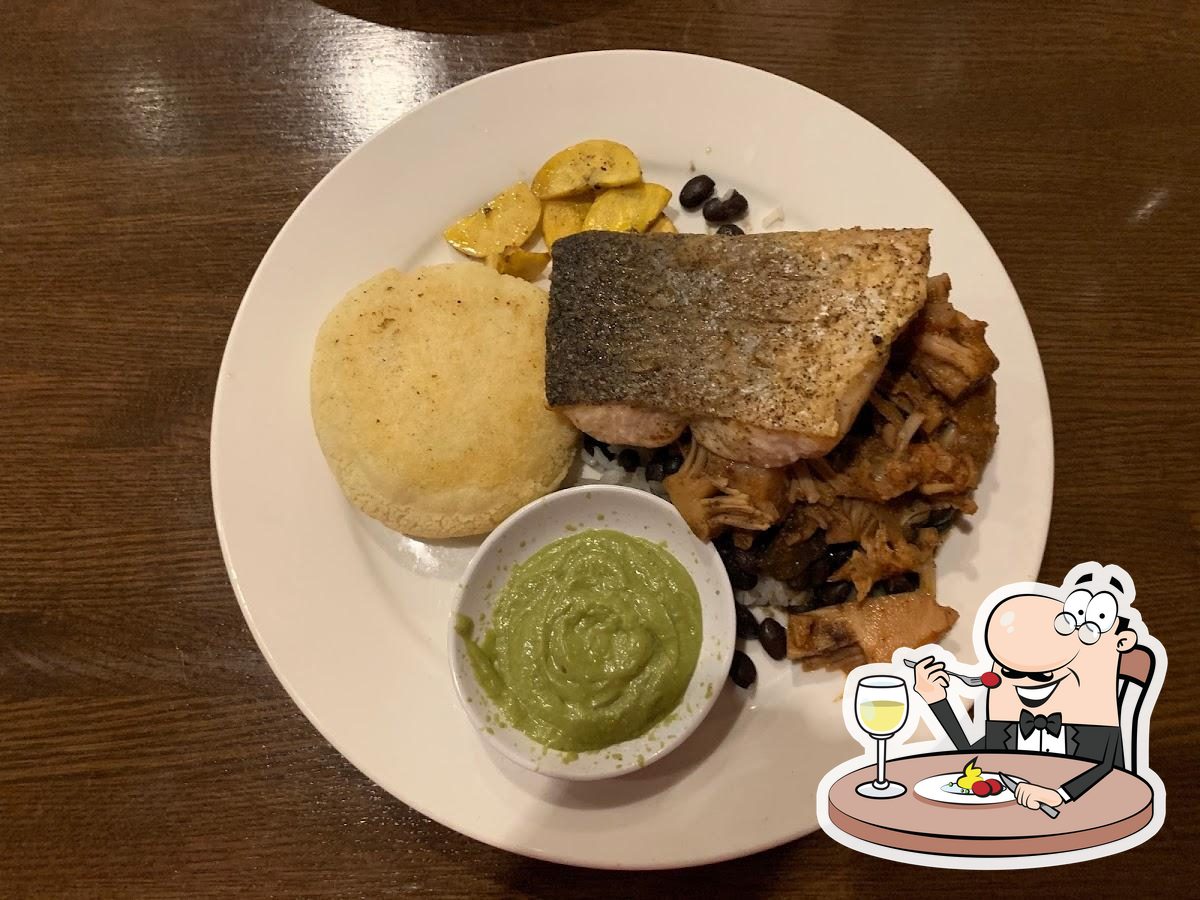 Cocha, 445 N 6th St in Baton Rouge - Restaurant menu and reviews