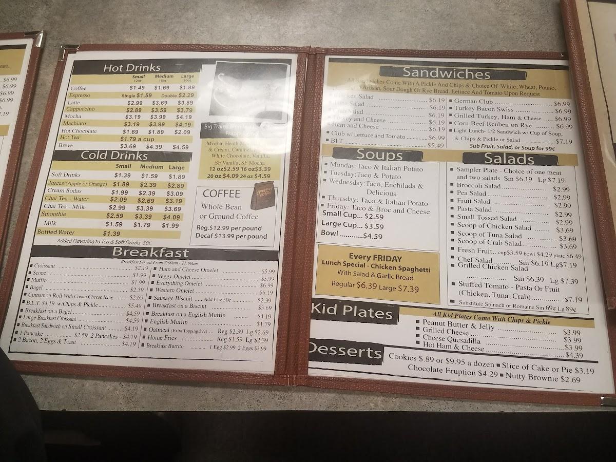 Menu at Cozy Cappuccino cafe, Paris