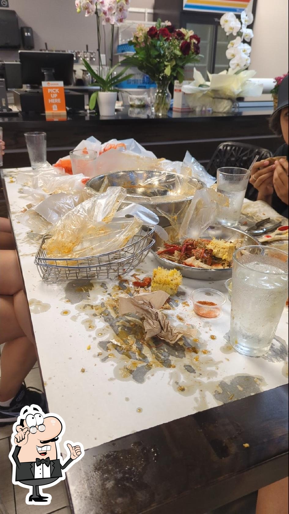 The Crawfish Hut, Burien - Restaurant menu, prices and reviews