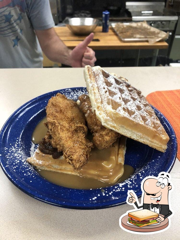 Beaks Chicken, 436 Dewdney Ave in Regina - Restaurant menu and reviews