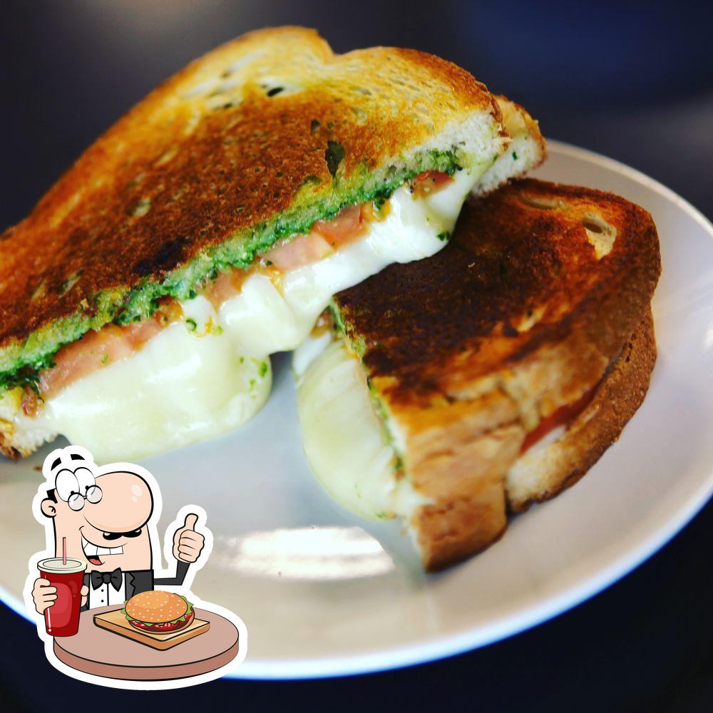 Cheesy Street Grill Wellesley in Wellesley - Restaurant menu and reviews