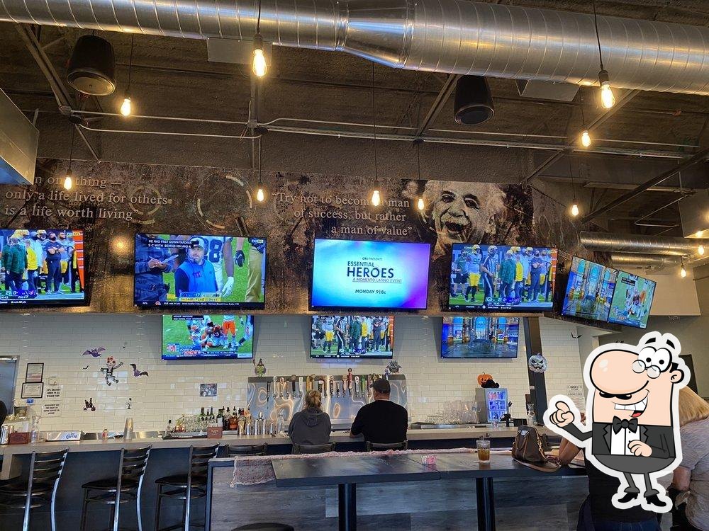EinStein's Pub & Arcade in Mission Bend - Restaurant menu and reviews