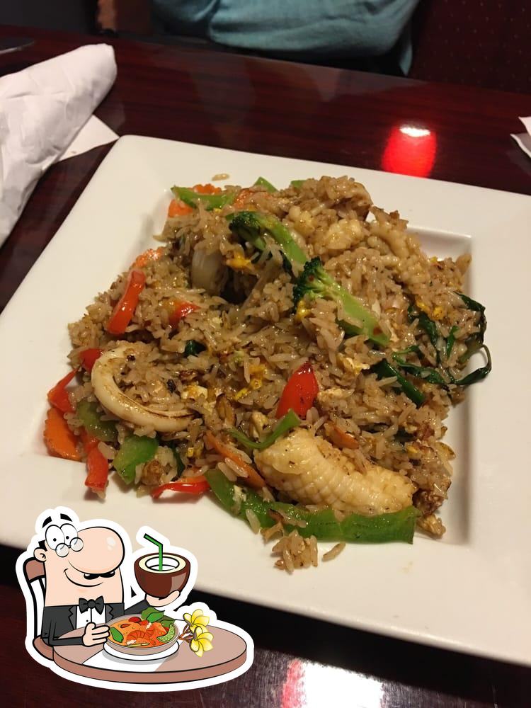 Salween Thai, 1102 NW Radial Hwy in Omaha - Restaurant menu and reviews