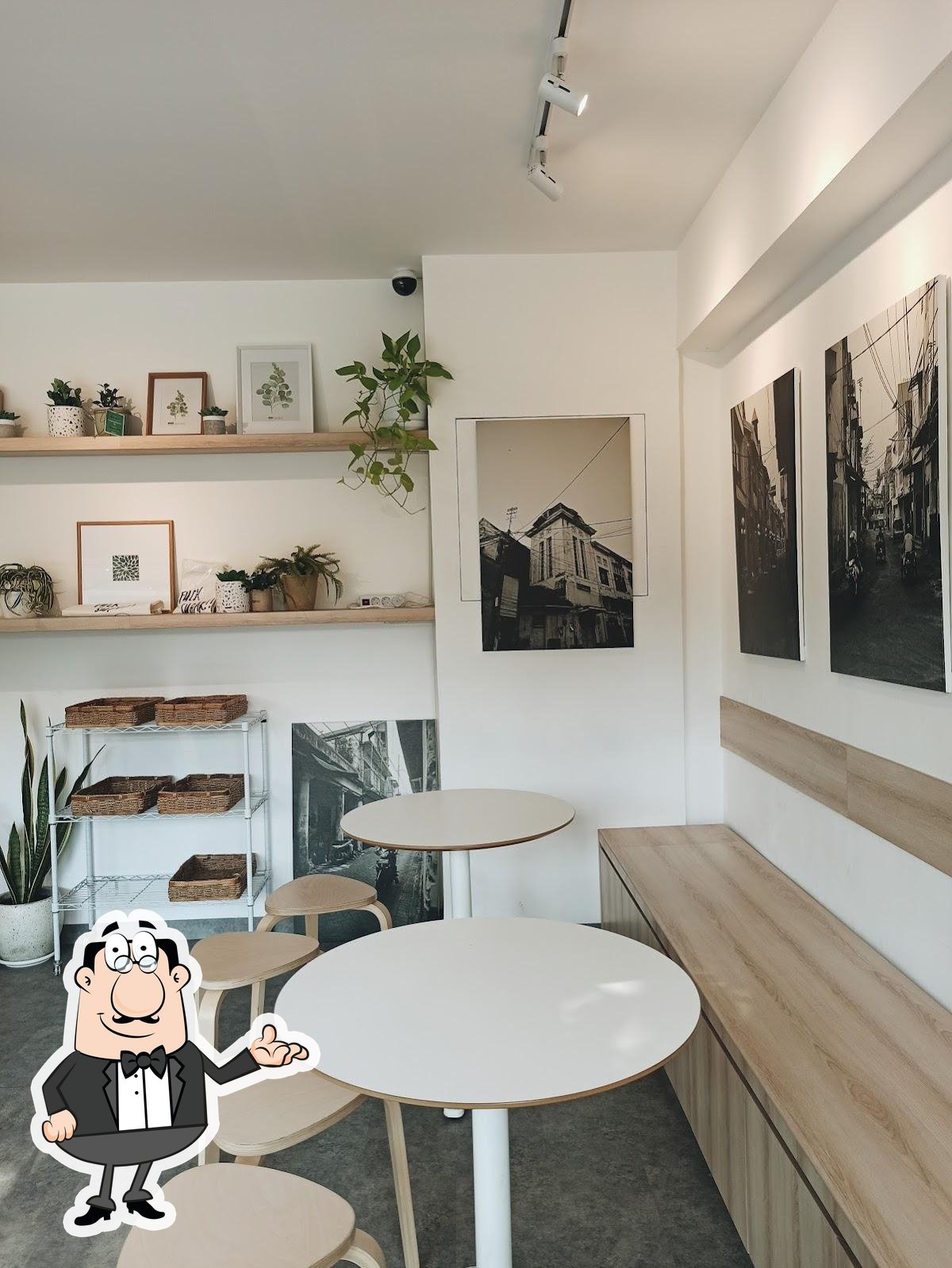 Thirty Three Brew Tunjungan, Surabaya - Restaurant reviews