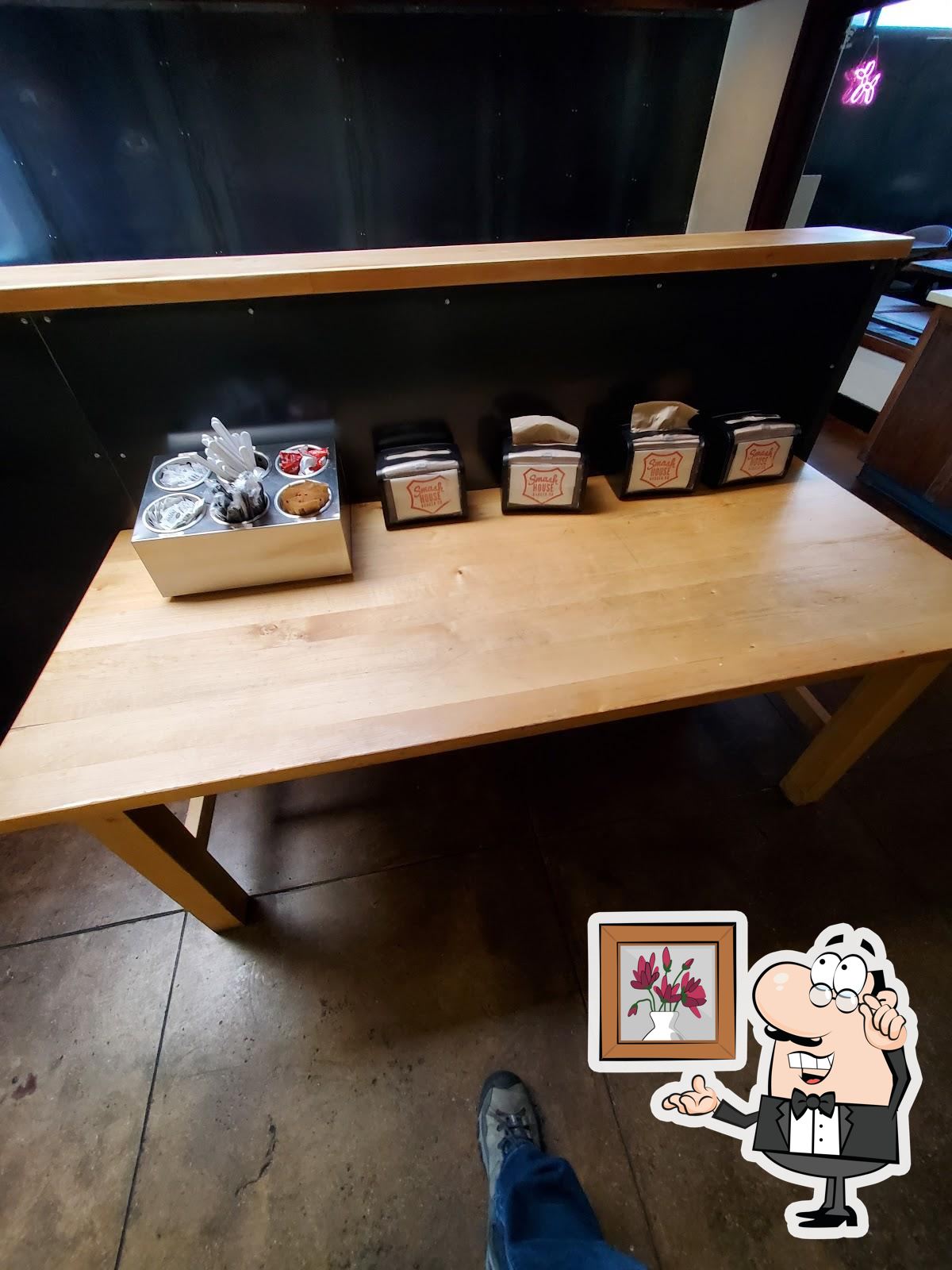 Smash House Burger co, Pasadena - Restaurant menu, prices and reviews