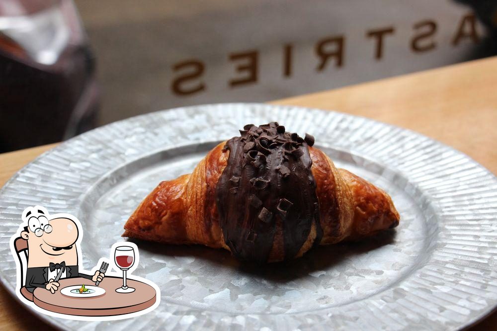 Tradesman Coffee Shop and Lounge in Boston - Restaurant reviews