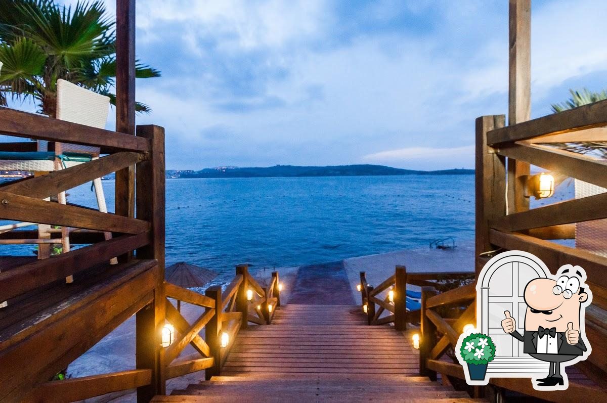 Amazonia Complex pub & bar, Saint Paul's Bay - Restaurant reviews