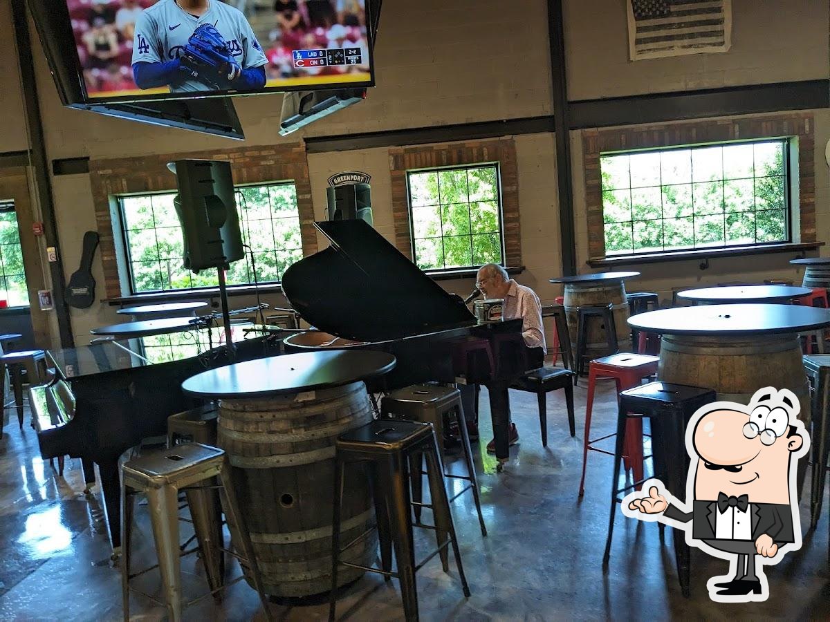 Riverhead Ciderhouse, Baiting Hollow - Restaurant menu, prices and reviews