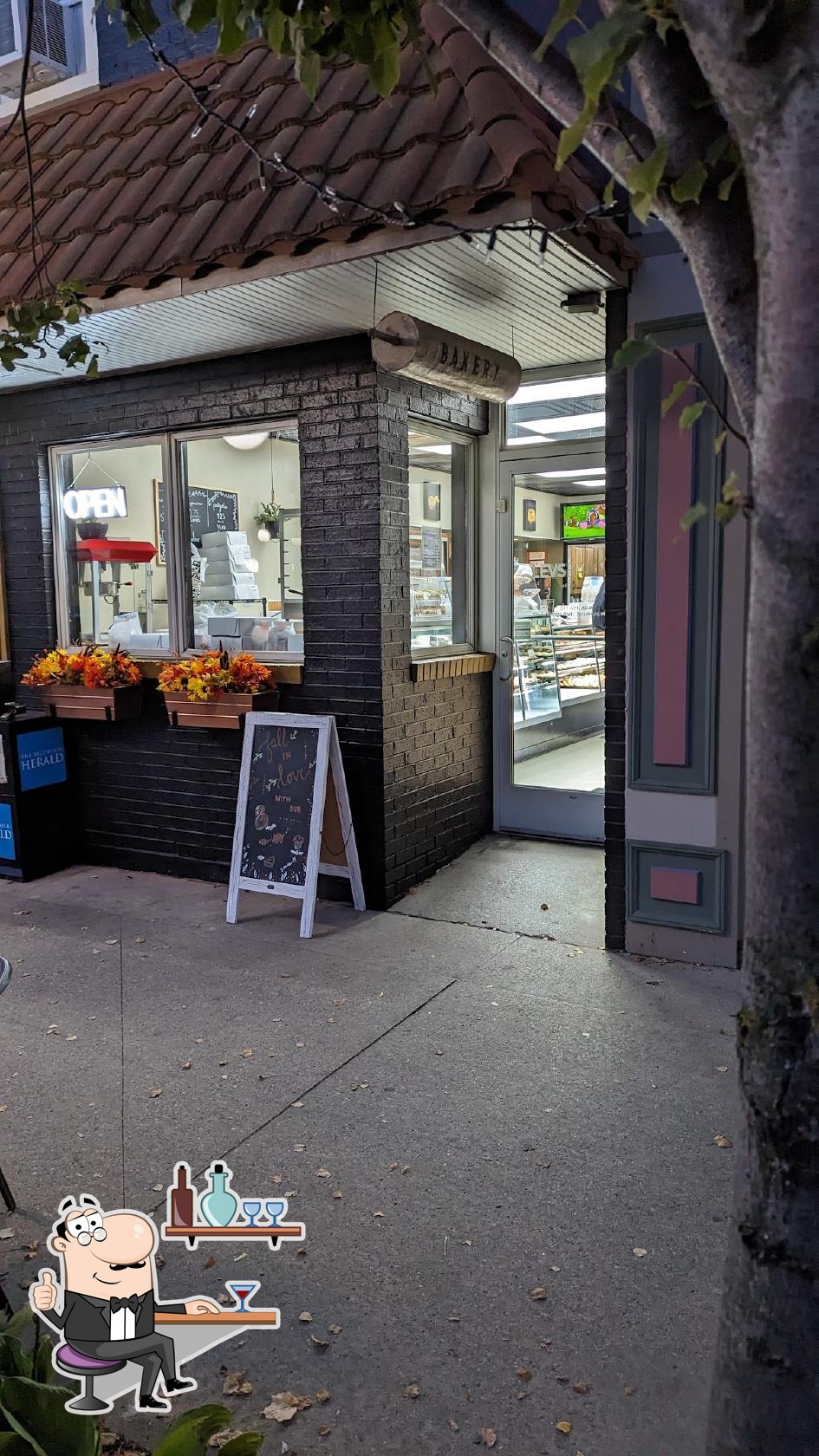 Lev's Bakery Shop, Tecumseh - Restaurant menu, prices and reviews