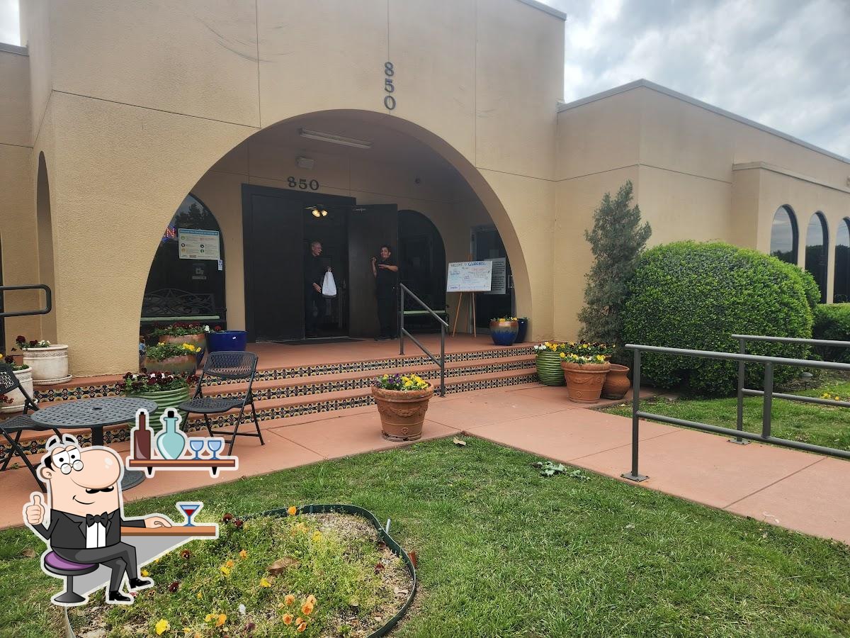 Cardona Foods, Fort Worth - Restaurant menu, prices and reviews
