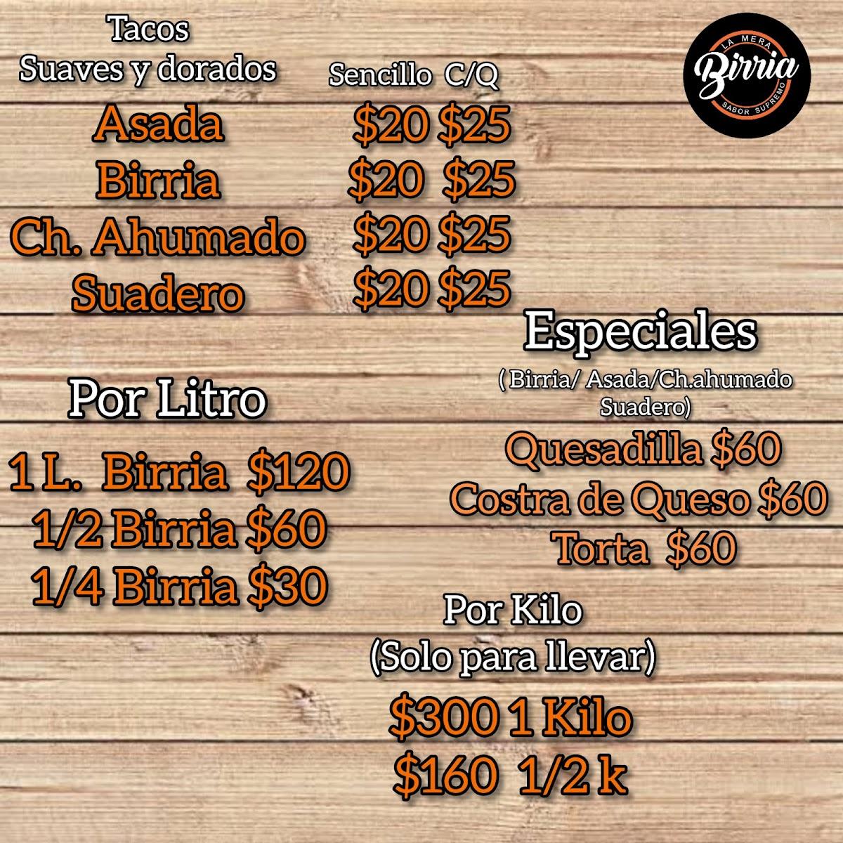 Menu at La Mera Birria restaurant, Veracruz