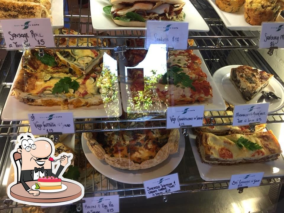 Hot Waves Café . Day Bar . Gallery in Hot Water Beach - Restaurant reviews