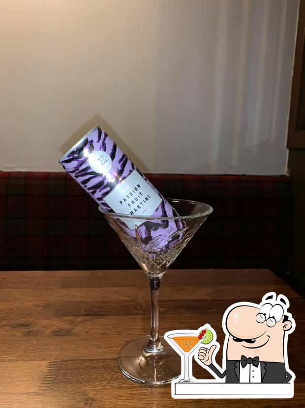 The Railway Tavern @ Strathmiglo (Formerly The Strath Tavern), 109 High ...