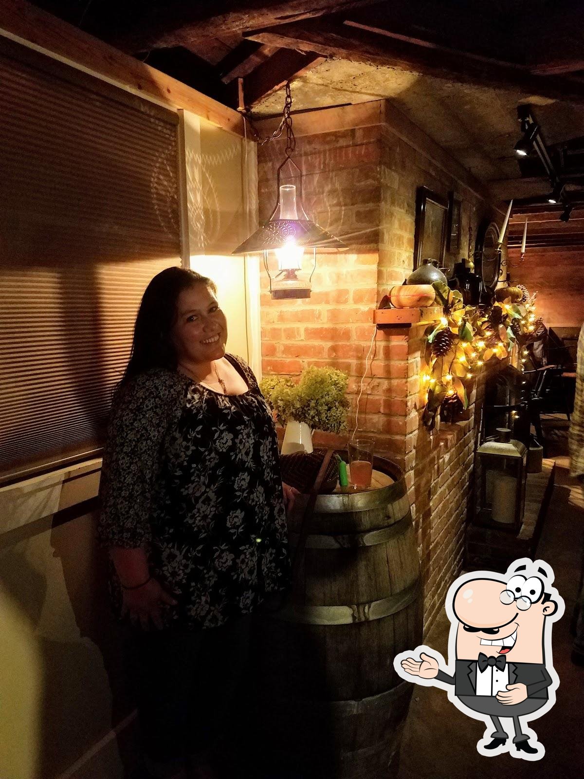 The General Riley House Speakeasy in East Aurora - Restaurant reviews