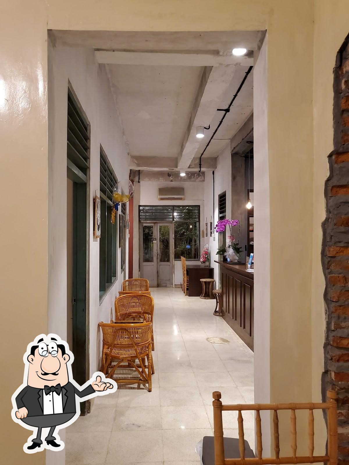 Opa Huis cafe, Central Jakarta - Restaurant menu and reviews