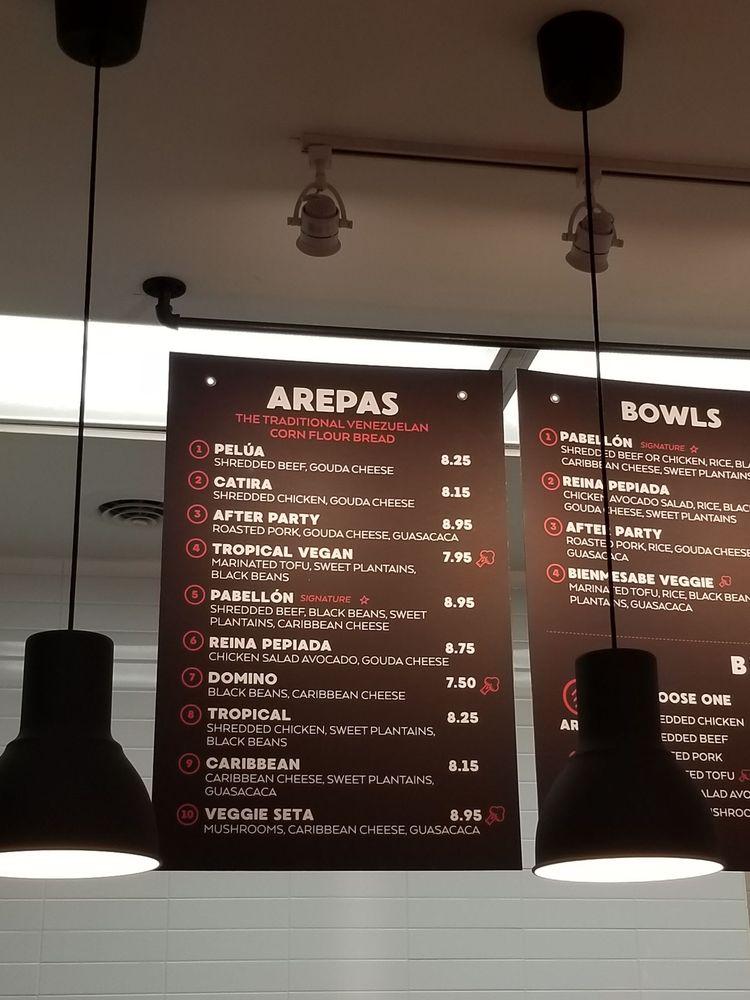 Carta de BienMeSabe Venezuelan Arepa Bar, Chicago, 29 E Adams St