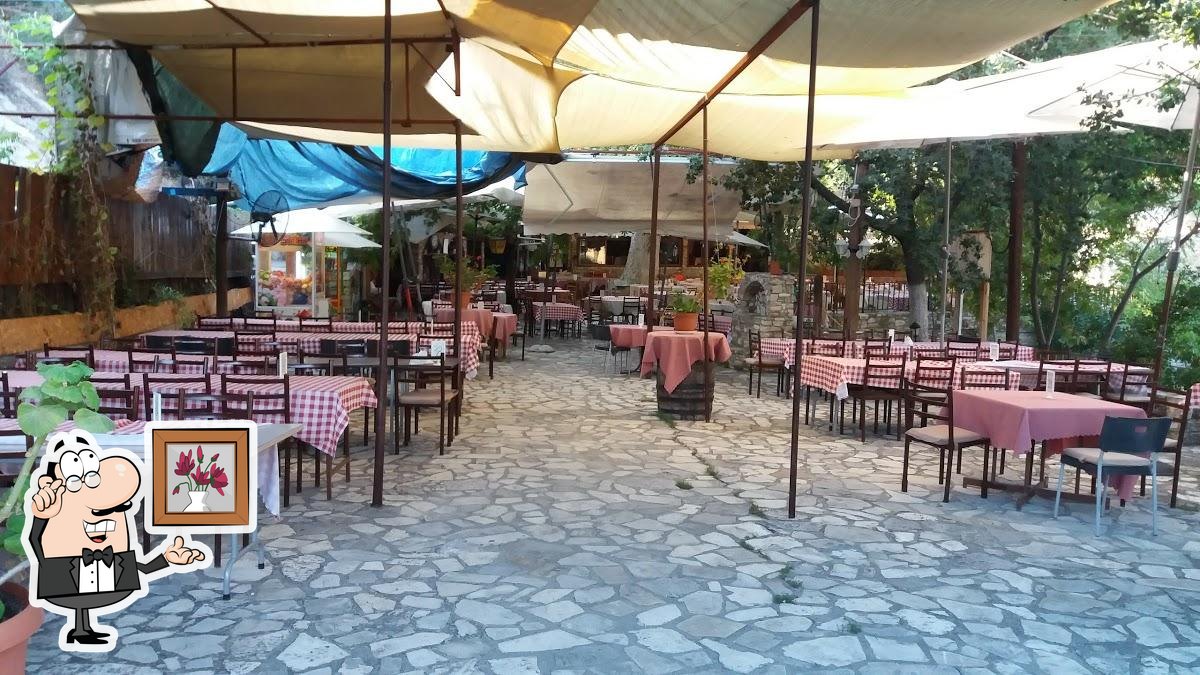Platanos Restaurant, Kato Drys, V834+837 - Restaurant reviews