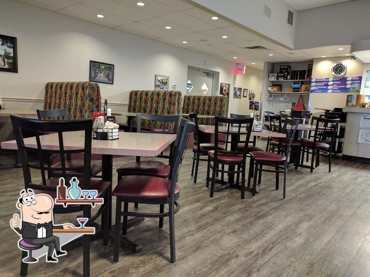 Blue Star Restaurant, Welland - Restaurant menu, prices and reviews
