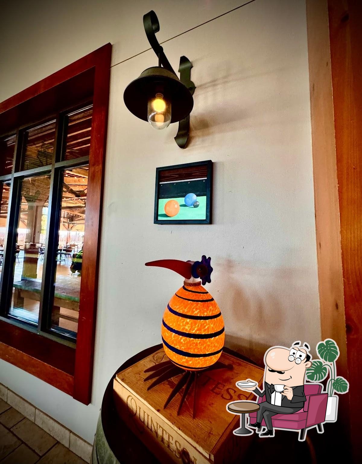Pinstripes, South Barrington - Restaurant menu, prices and reviews