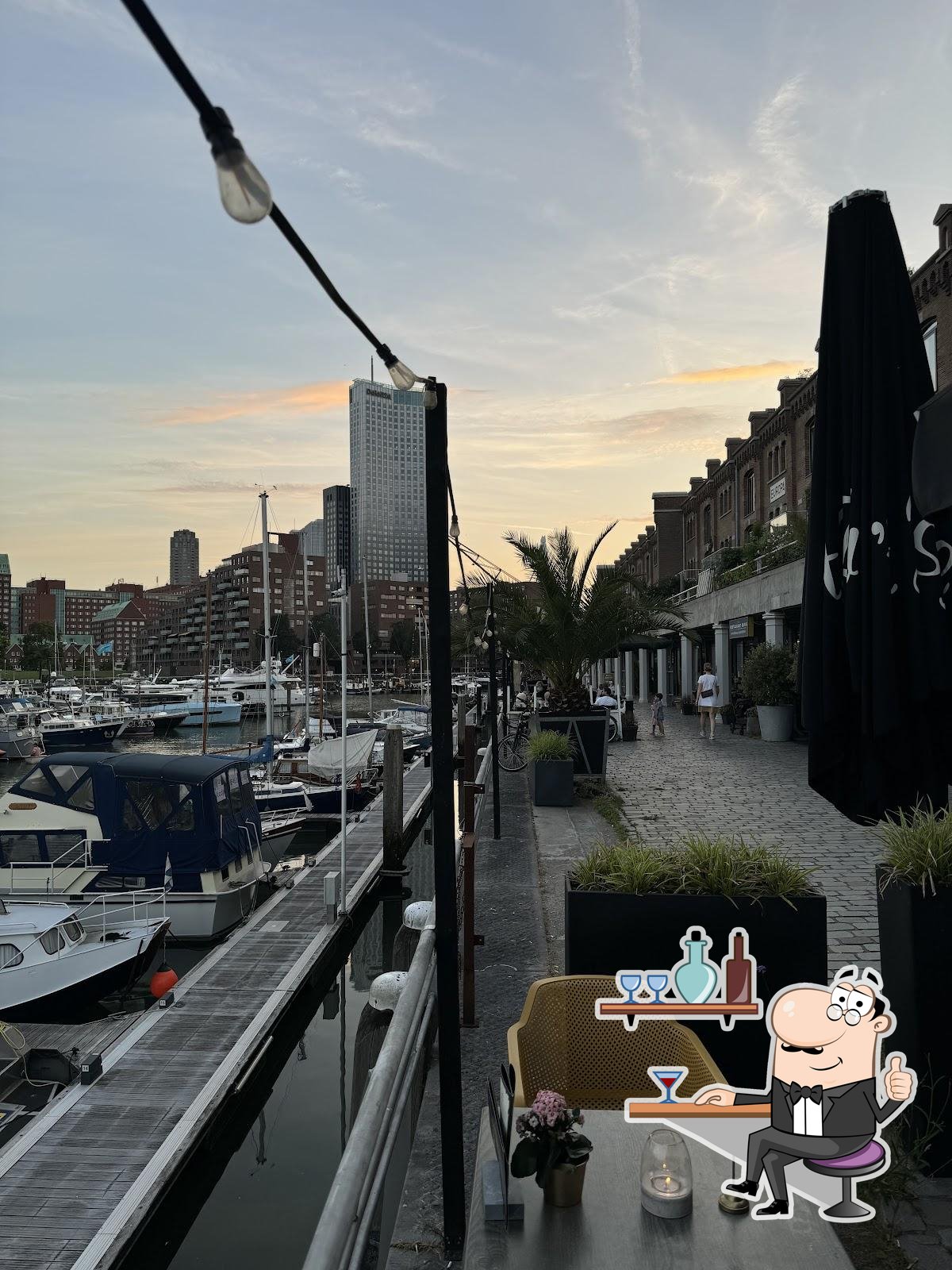 't Zusje Rotterdam, Rotterdam - Restaurant menu, prices and reviews