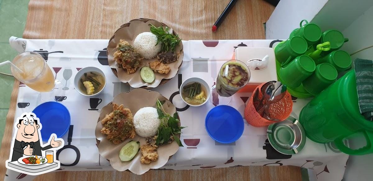 Restaurante Lesehan Ayam Geprek Akak Caca, Talang Rimbo Lama ...