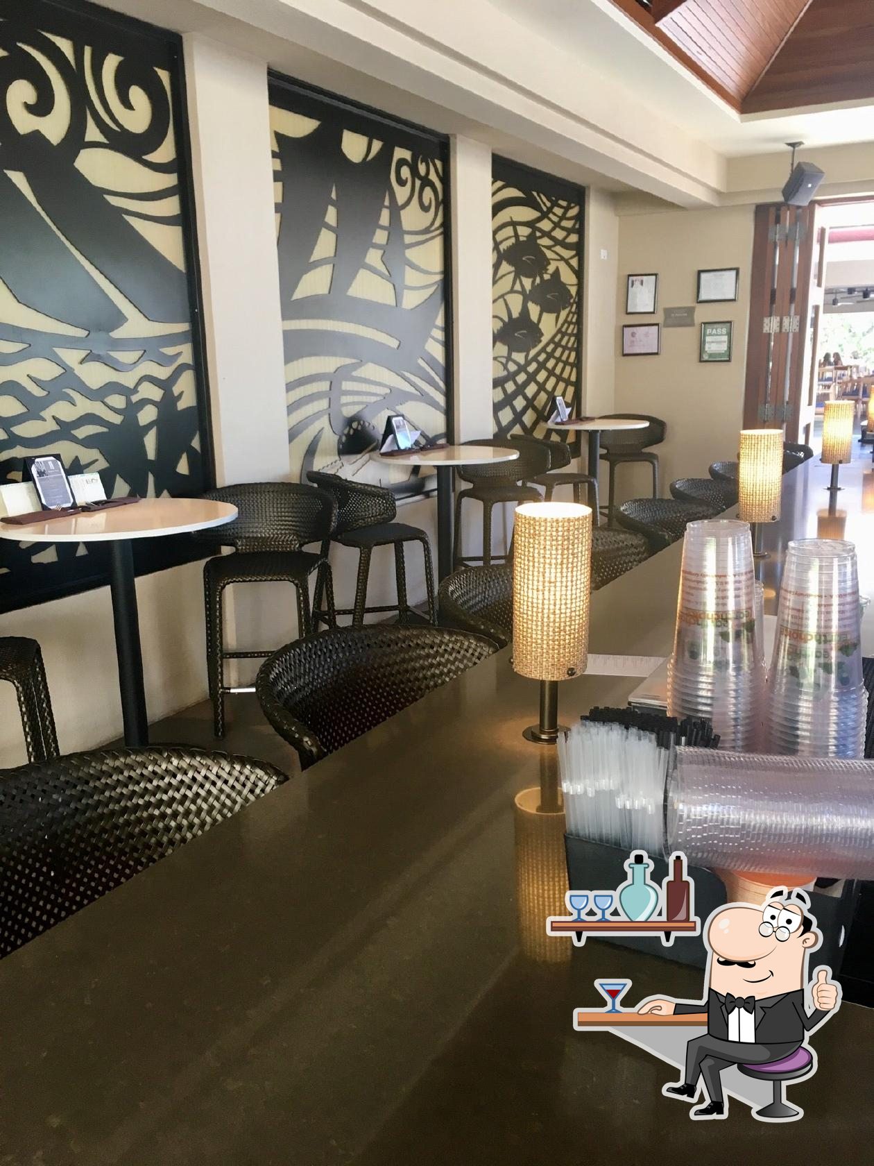 Inu Pool Bar, Lahaina - Restaurant menu, prices and reviews