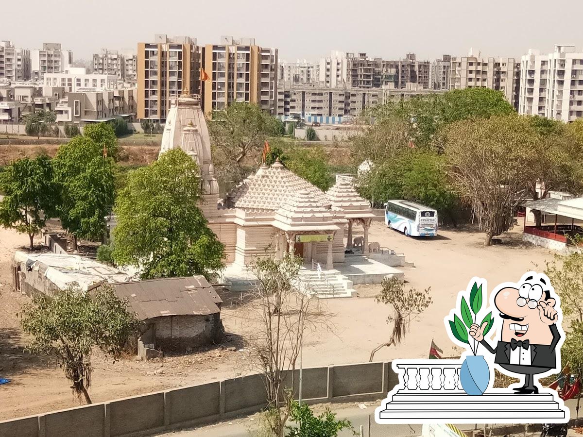 Ved Arcade Mall, Ahmedabad, Opposite Vastral Lake - Restaurant reviews