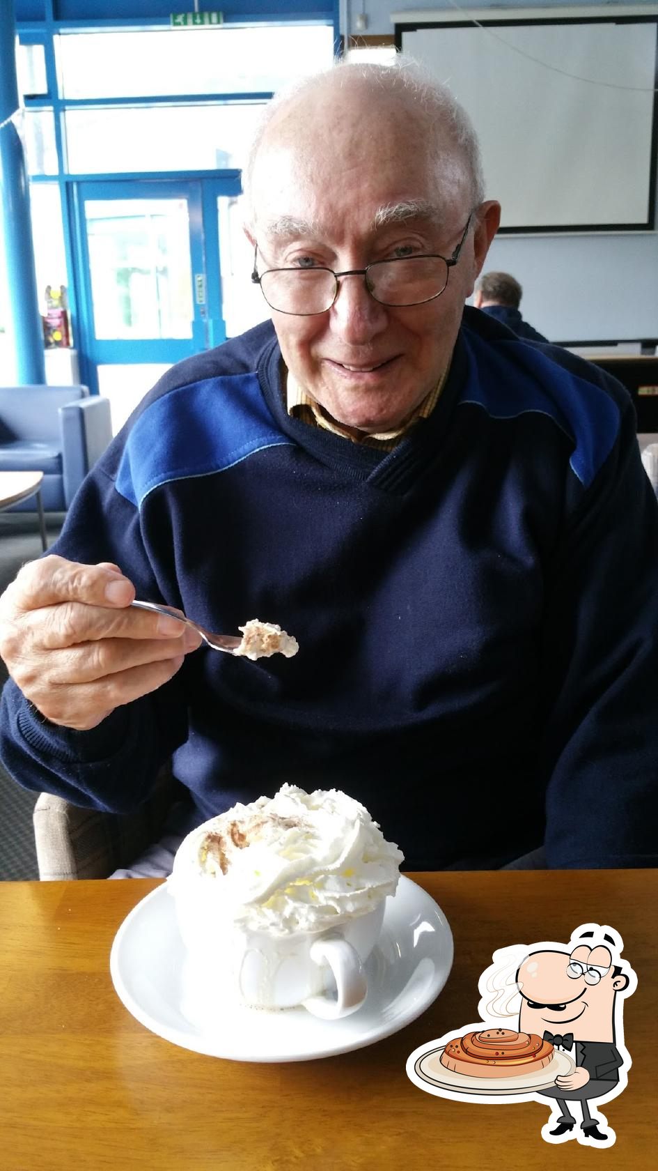 Cambrian Lakeside Cafe Bar in Tonypandy - Restaurant reviews