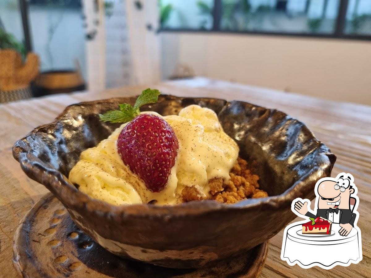 Lukla Rooftop restaurant, East Jakarta - Restaurant reviews