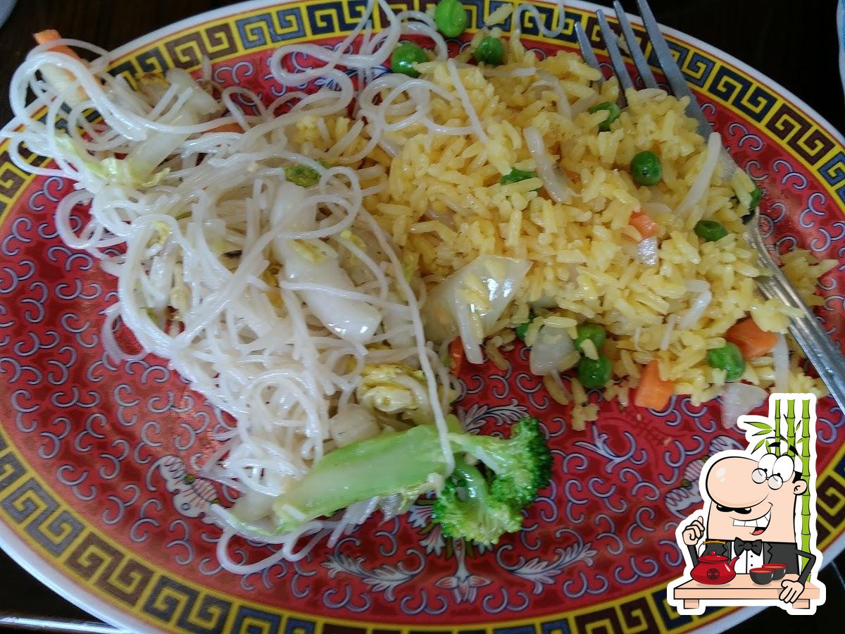 Ming Moon Restaurant in Stamford - Restaurant menu and reviews