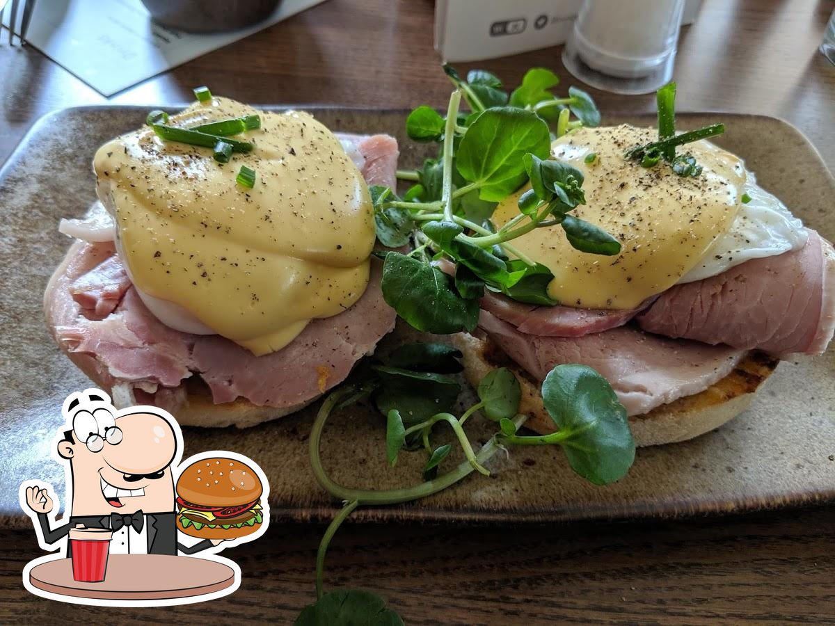 Burgy's Cafe & Coffee Lounge in Wolverhampton - Restaurant menu and reviews
