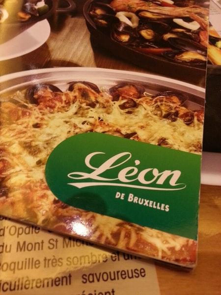 Menu at Léon restaurant, Éragny
