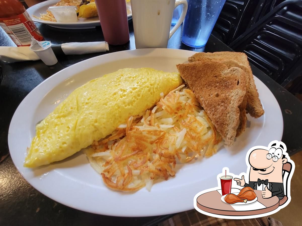 Lynn's on First in Brighton - Restaurant menu and reviews