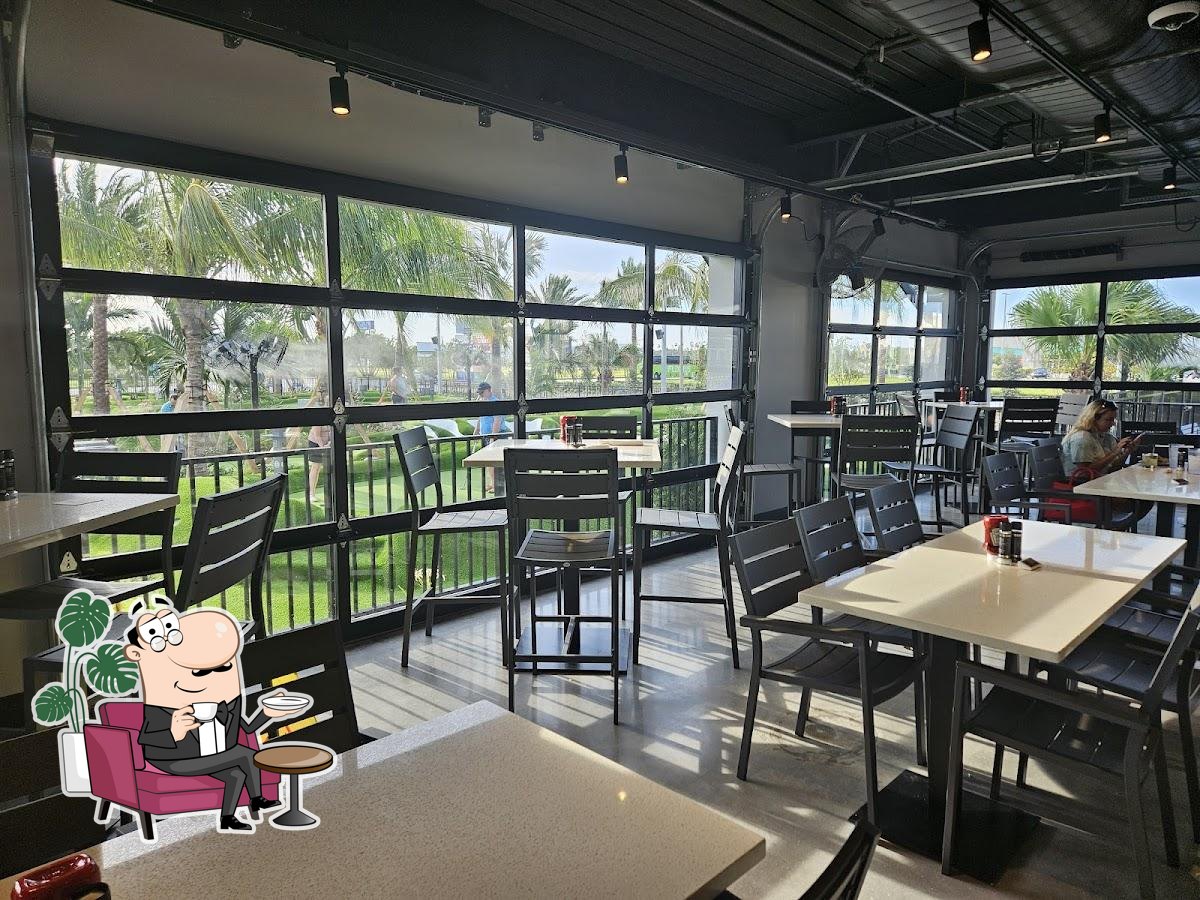 PopStroke, Daytona Beach - Restaurant menu, prices and reviews