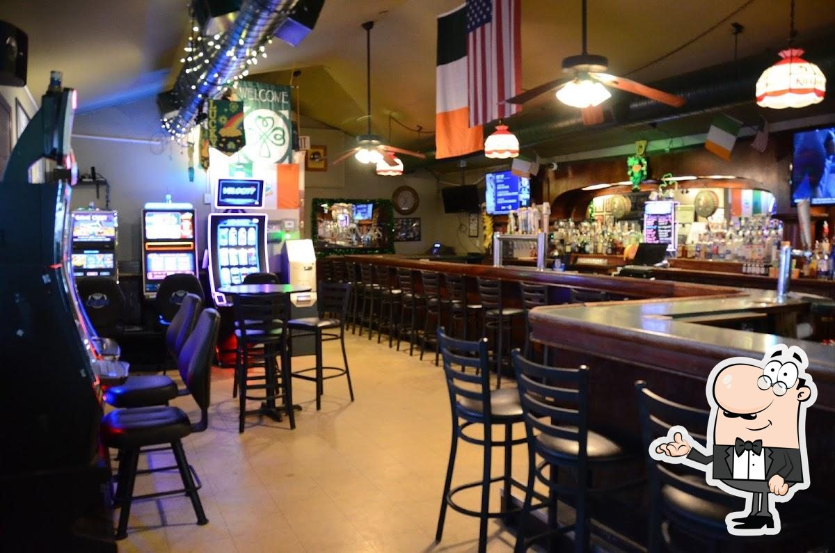 Roberts Roadhouse in Hickory Hills - Restaurant reviews