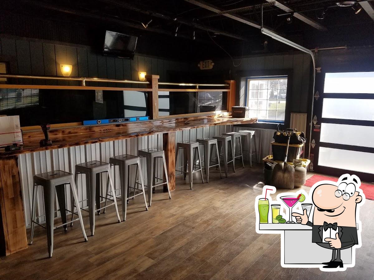 FROST BAR N Grille in Middlefield - Restaurant reviews