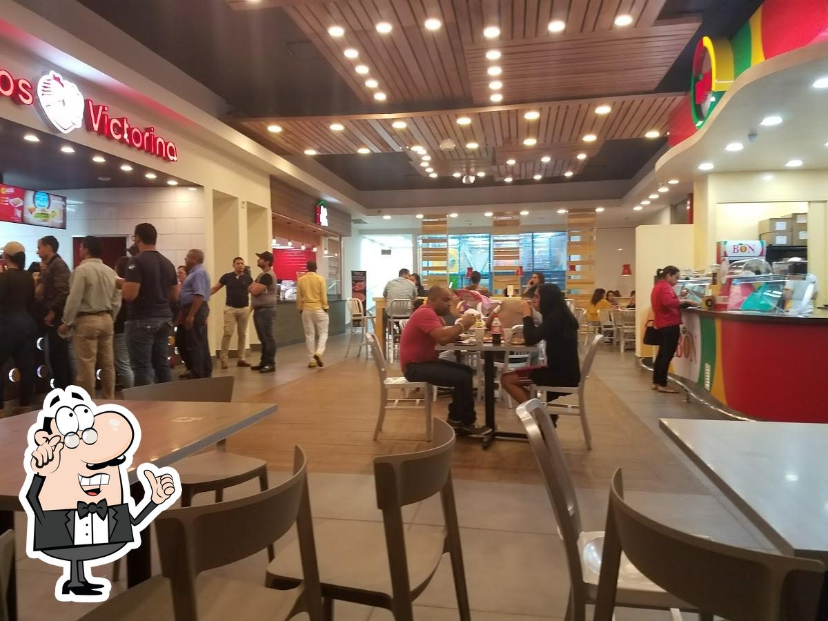 Restaurante Pollos Victorina, Santiago De Los Caballeros, F867+45Q ...