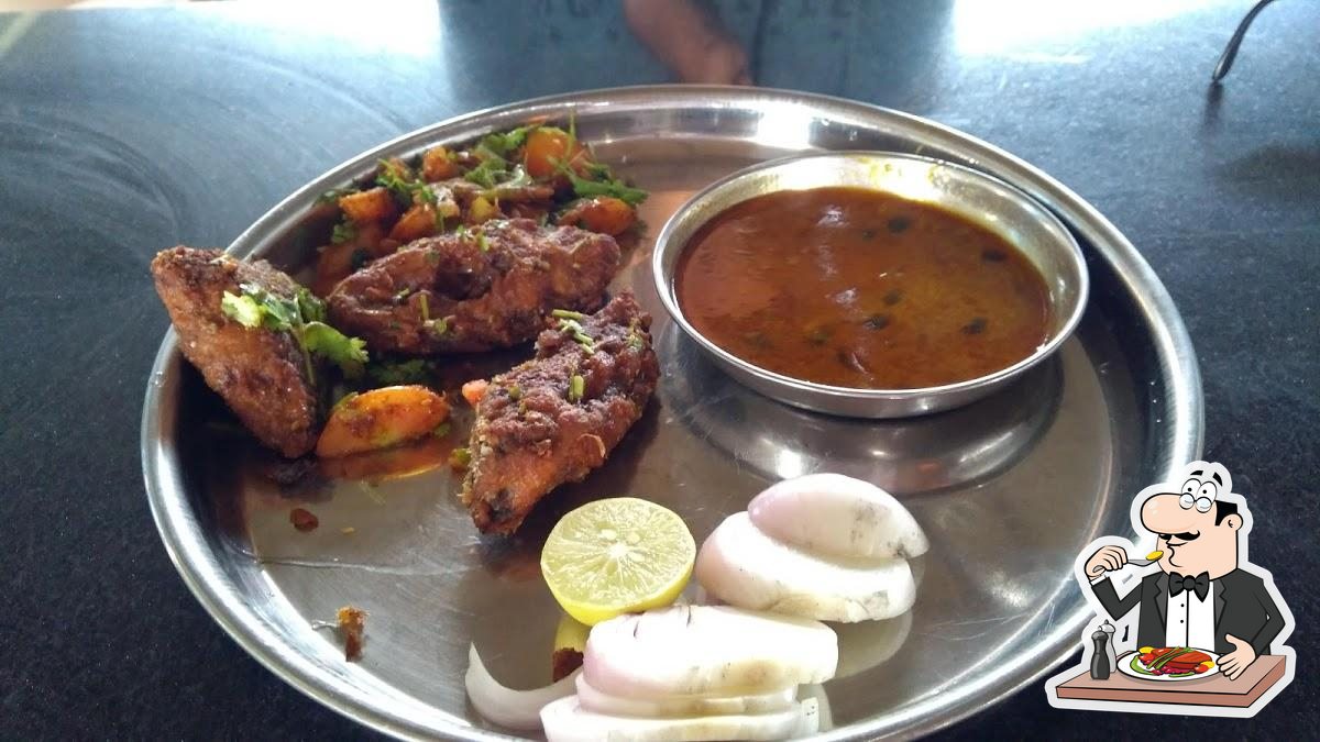 Yermala Special Macchi Hotel, India - Restaurant reviews