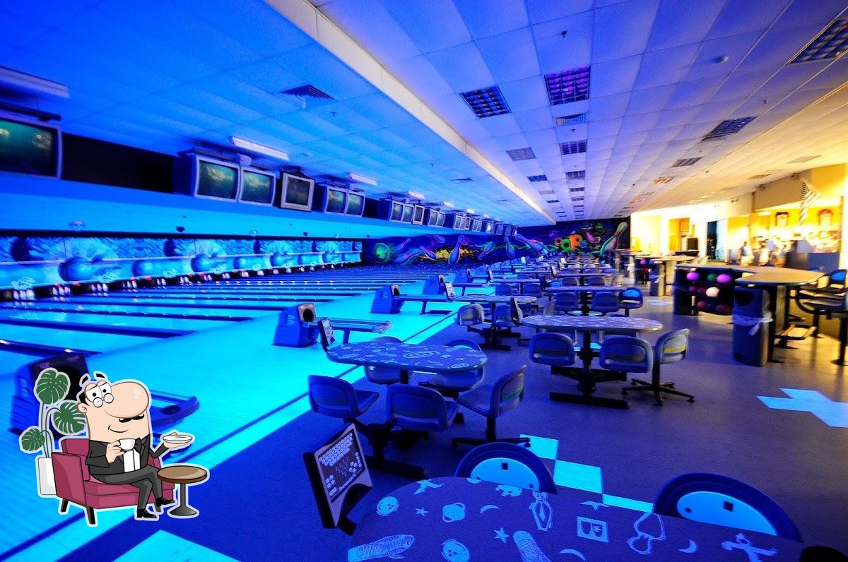 Oops Alley Family Entertainment Center in Pace - Restaurant menu and ...