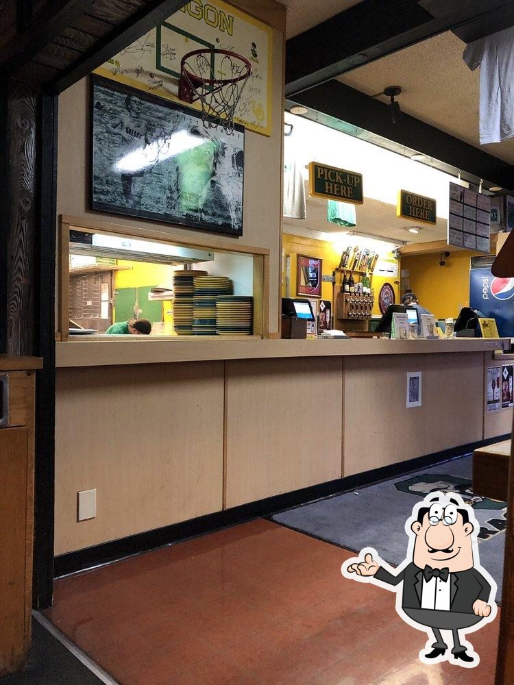 Track Town Pizza, Eugene - Restaurant menu, prices and reviews