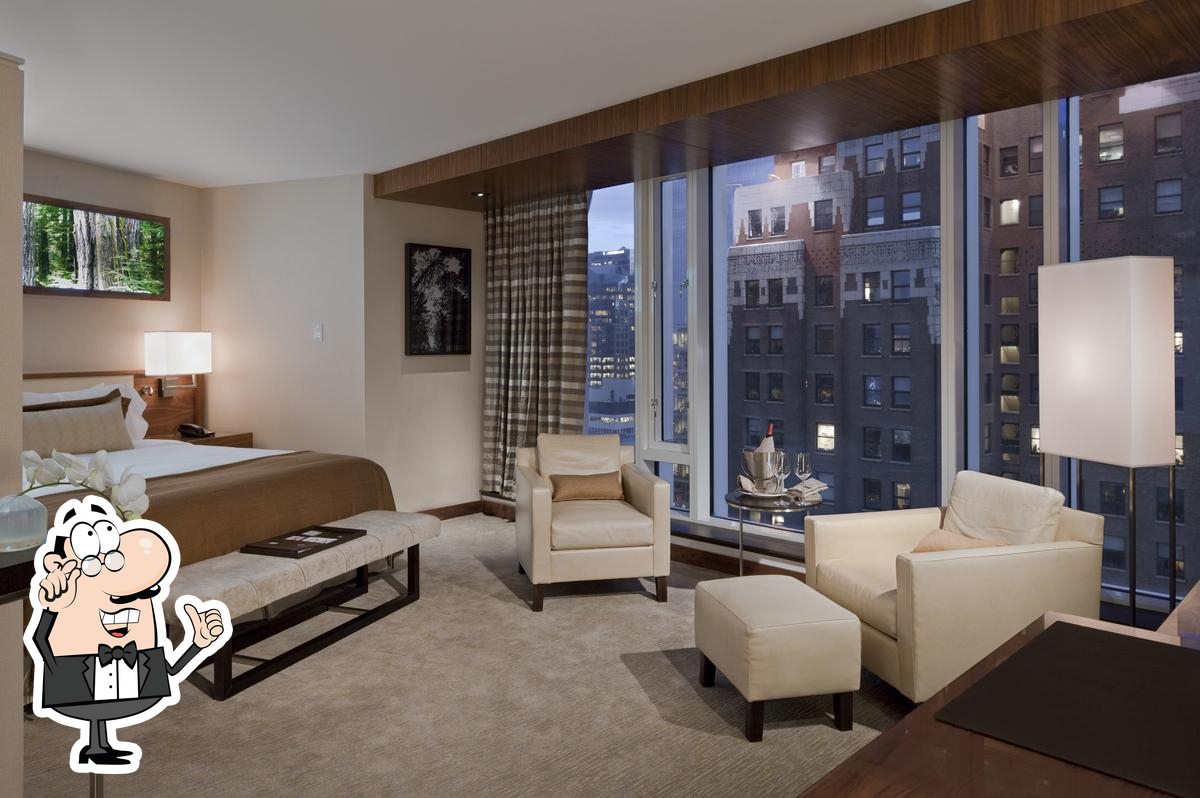 Fairmont Pacific Rim in Vancouver - Restaurant reviews