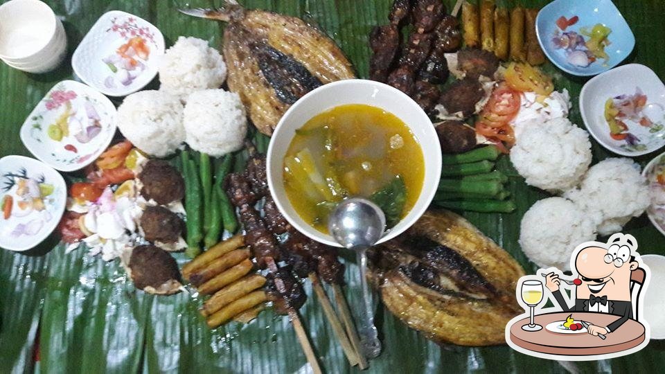 Pinewoods Gillers and Pancit House restaurant, Iloilo City